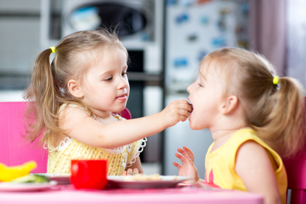  5 Ways To Inspire Kindness In Your Children Life 360 Tips